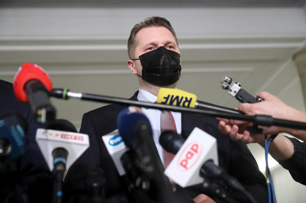 Czarnek o nauce zdalnej i przymusowym szczepieniu nauczycieli - NCZAS.COM