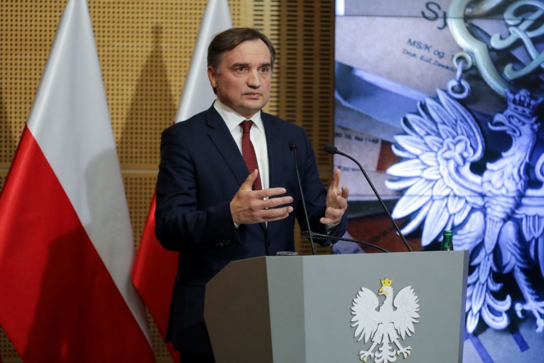 Ziobro: Solidarna Polska nie będzie uczestniczyć w pisaniu ustaw pod dyktando brukselskich ...