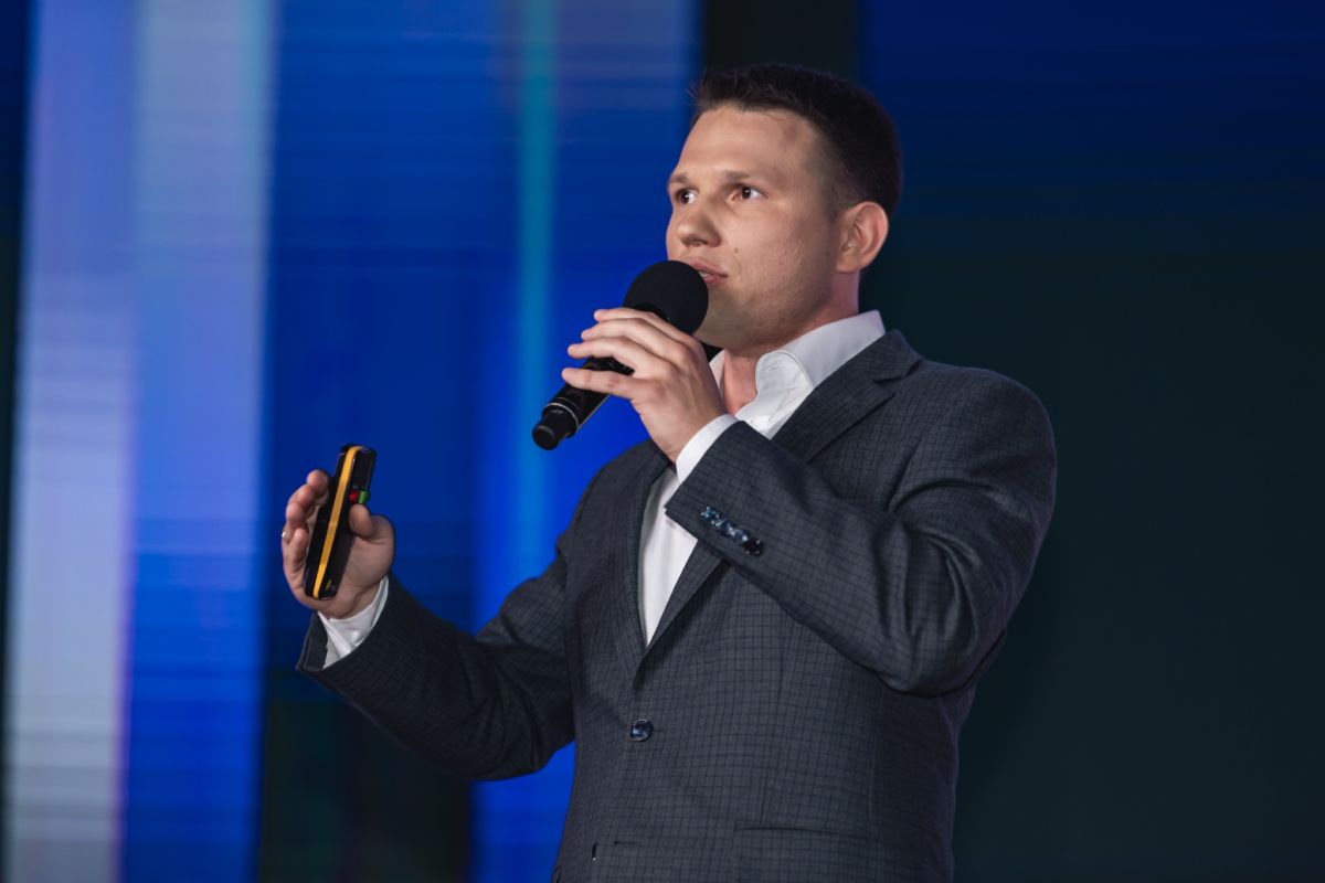 Mentzen OSTRO do dziennikarzy: "Mam wam to narysować, żebyście ...