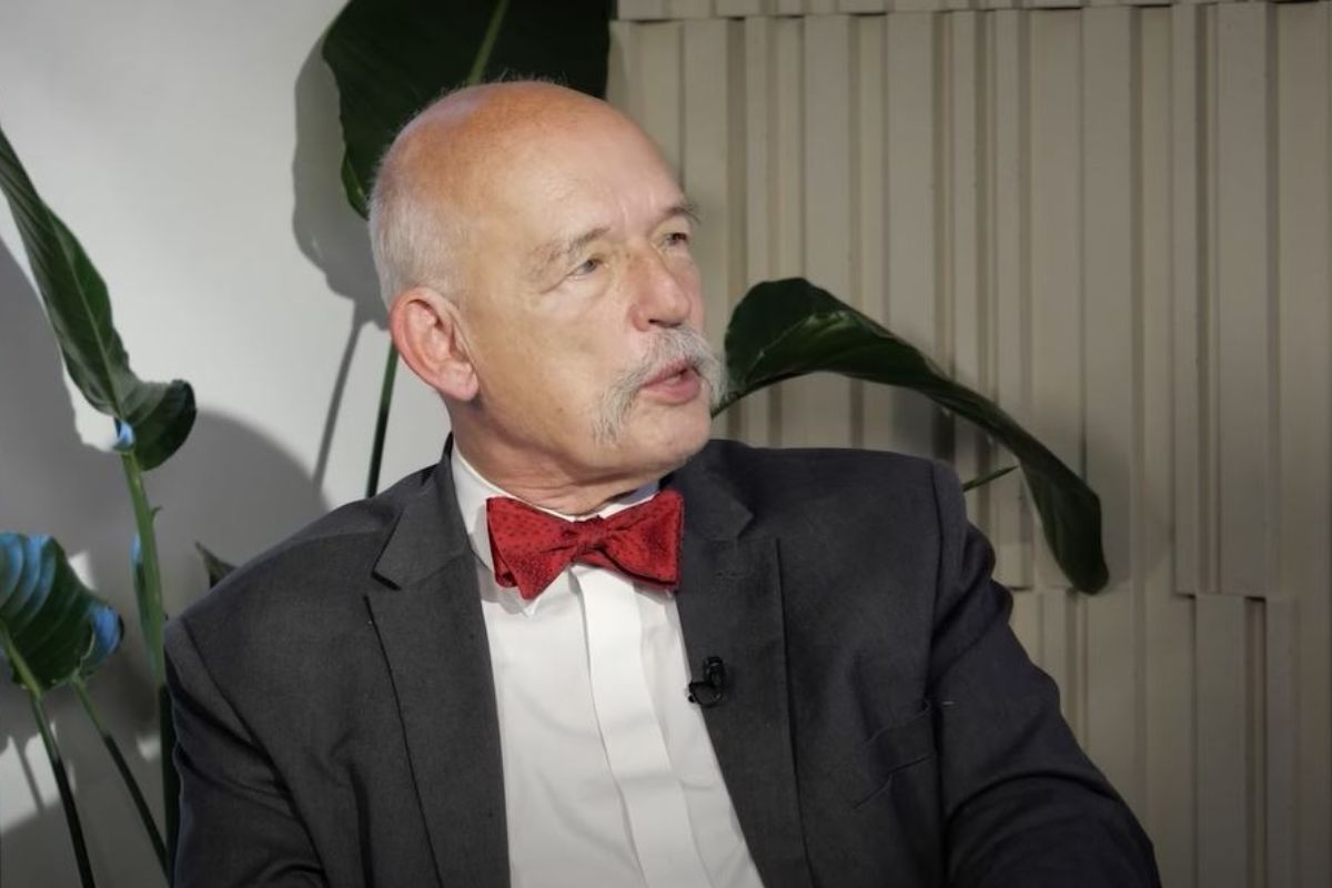 Korwin-Mikke jedzie na OSTRO. "Socjalistów trzeba powywieszać na latarniach" [VIDEO] - NCZAS.COM